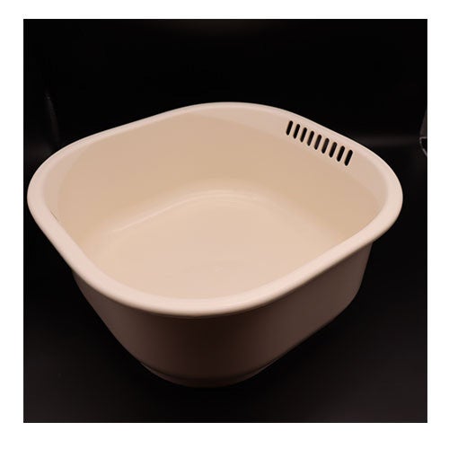 食器の浸け置きや野菜洗いなどに活用できるボウルです。W32.5 x D35.0 x H14.0cm