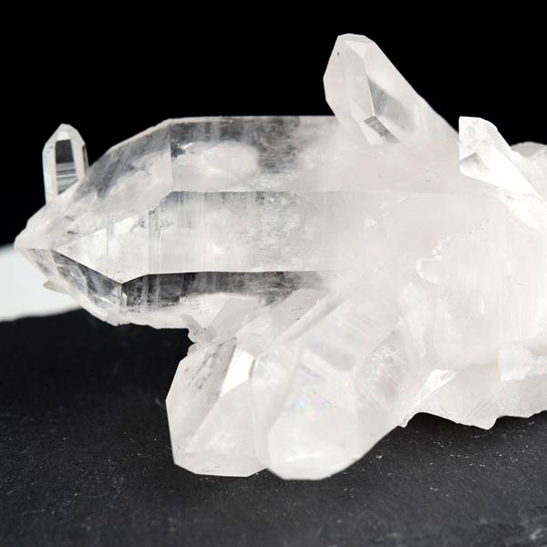 商品詳細 ※必ずお読みください 石の名前商品名 アメリカ・アーカンソー州産 水晶 クラスター 原石 天然石の意味商品の特性等 浄化 邪気祓い 魔除け 不動の人気を誇るアメリカアーカンソー州産水晶のクラスター。 当店のアーカンソー産クリスタル...