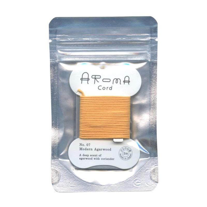 薫寿堂 Aroma Cord アロマコード モダンアガーウッド 1647好きな長さでお香として、水引やリボンの代わりとして、楽しみ方いろいろ。とっても自由な紐のお香です。本格的な香りをカジュアルに楽しめます。内容量は2mで、お香クリップ、不...