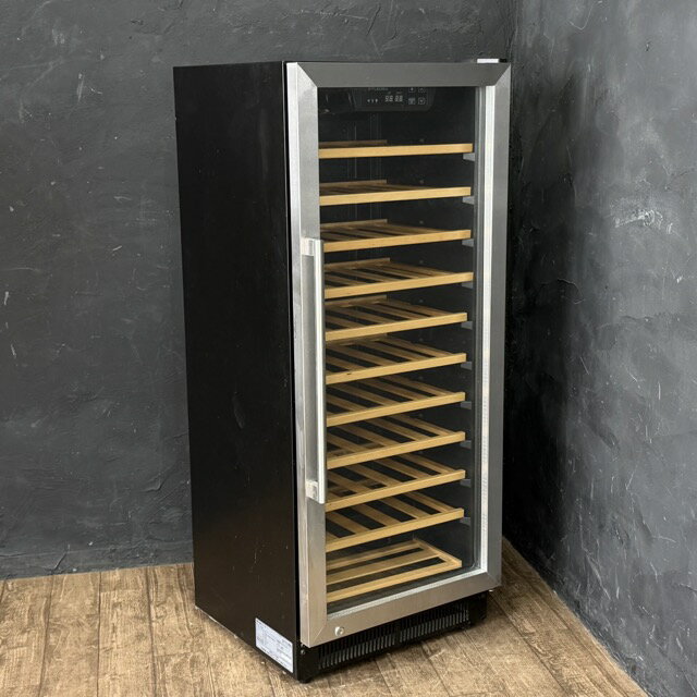 送料無料 スタイルクレア 大型 ワインセラー 52本収納 ブラック 【中古】動作保証 C / 514905 商品詳細 型番: SC-52 製造番号: 0069 年式: 2015 年製 サイズ(幅/奥行き/高さ): 約 51.3/57/126...