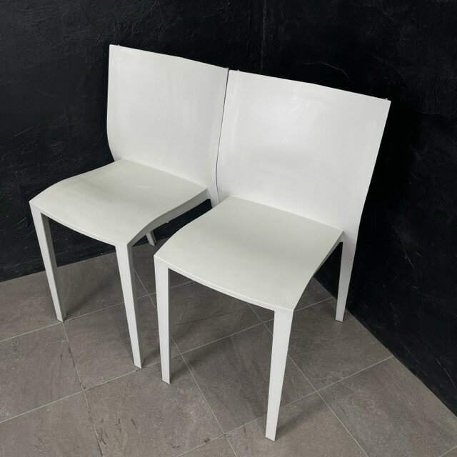 Xo Design SLICK SLICK Philippe Starck スタッキングチェア 2脚セット グレー 【中古】スリックスリック フィリップスタルク 椅子/516106 商品詳細 サイズ(幅/奥行き/高さ): 約 // cm ※...