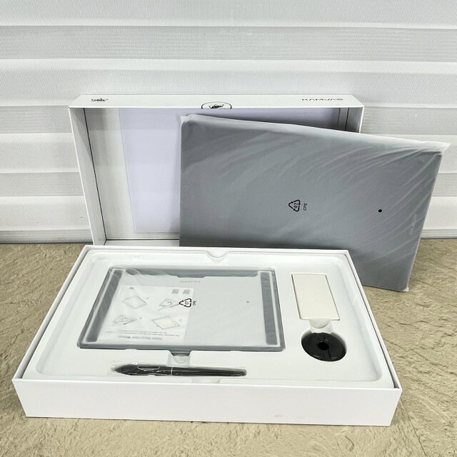 未使用品 HUION 液タブ 液晶ペンタブレット Kamvas 16(2021) GS1562 15.6インチ 専用スタンド付き ブラック / 516131 商品詳細 型番: GS1562 年式: 2021 年製 サイズ(幅/奥行き/高さ)...