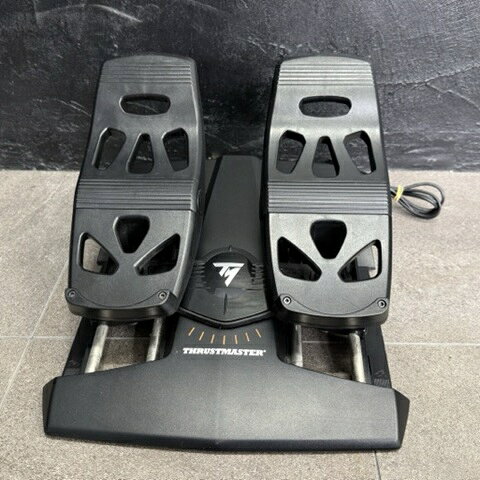 THRUSTMASTER TFRP Rudder T.Flight Rudder Pedals 【中古】動作保証 フライトシミュレーター ラダーペダル ゲーム用 /517735 商品詳細 商品は写真にあるもので全てです。 必ず写真で確認お願...