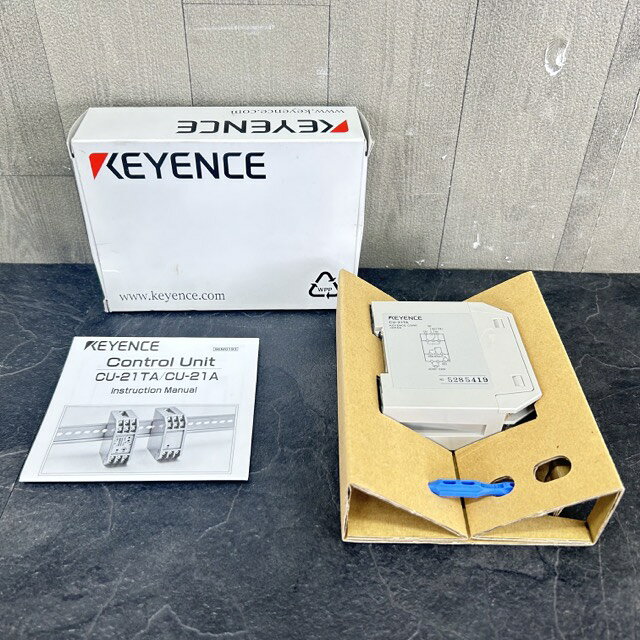未使用 KEYENCE Control Unit CU-21TA キーエンス コントロールユニット /88042在★2 商品詳細 型番: CU-21TA サイズ(幅/奥行き/高さ): 約 3/7.5/8 cm ※素人寸法です。若干の誤差はご...