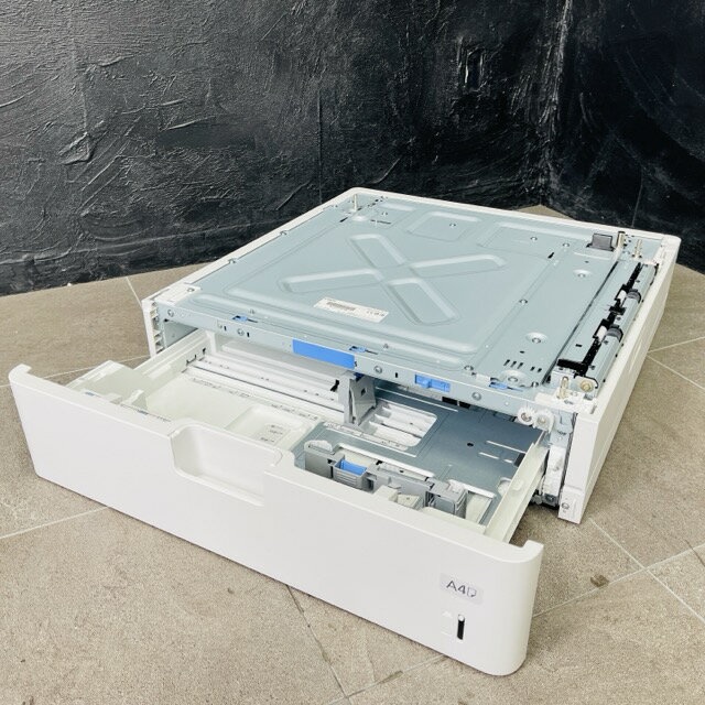 Canon PaperFeeder PF-G1 【中古】キャノン 　ペーパーフィーダー プリンタ用/515770 商品詳細 製造番号: 026762 サイズ(幅/奥行き/高さ): 約 55.5/58.5/12.5 cm ※素人寸法です。若干...