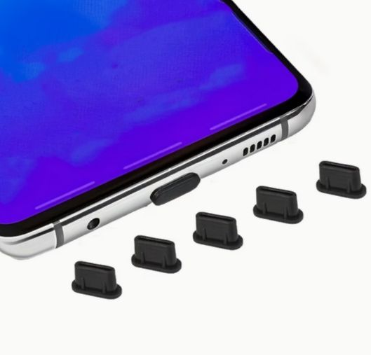 シリコン製のType-C ポート防塵カバーです