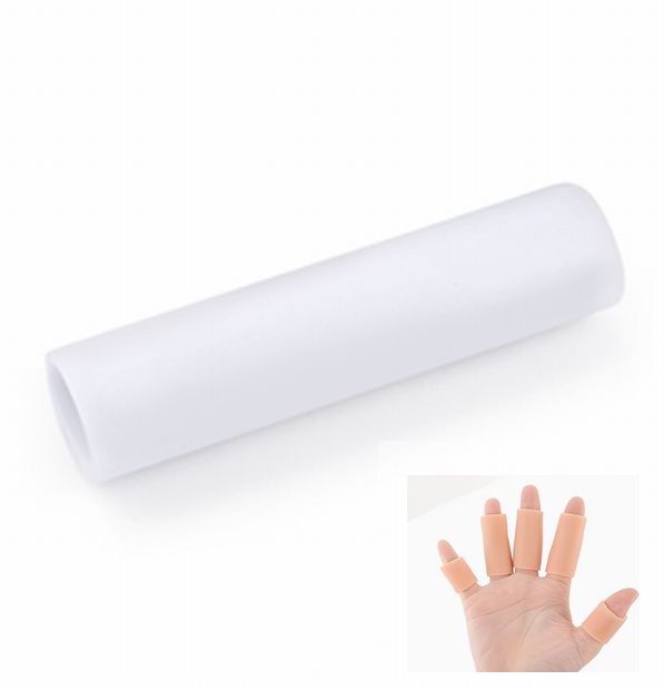 Sサイズ 直径:約1.8cm 長さ:約11cm 厚さ:約3mm Lサイズ 直径:約2.5cm 長さ:約11cm 厚さ:約3mm シリコン素材を使用した、指サックです お好きな長さに切って使用できます 足の指のサポーターとしてもご利用いただけます