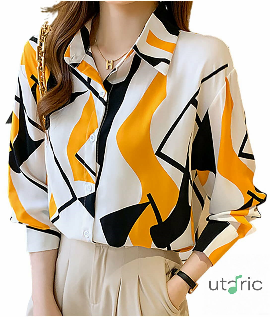 ボックスシルエットで着心地抜群1枚で大人な女性の個性溢れるエレガントなイメージに・【DETAIL】Vネックでデコルテがスッキリと見えるデザインは、大人の抜け感を演出◎【COLOR VARIATION】カラーバリエーションはレッド、イエロー、...