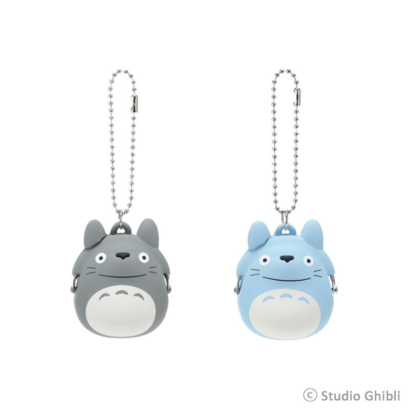 人気の「トトロ シリコンがまぐち」に、ミニサイズのトトロが再登場。 グレーとブルーの2色展開で、さらさらとした手触りのシリコン素材を使用しています。 立体感のあるぽってりフォルムと、にっこりしたお口がポイント。 ぽんと置いても安定感がありま...