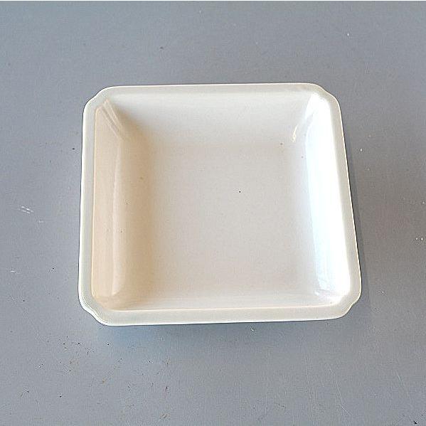 SPECIFICATION Size φ20cm　14×14×高さ3cmcm Material 陶器 Function 電子レンジ使用不可・食洗機対応 Made in 日本 Package この商品はボックス入りではありません。 COMME...