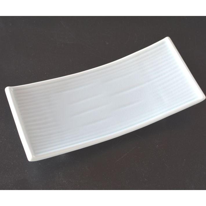 SPECIFICATION Size φ22×10×高さ4cm Material 陶器 Function 電子レンジ使用可・食洗機対応 Made in 日本 Package この商品はボックス入りではありません。 COMMENT 陶器は焼成...