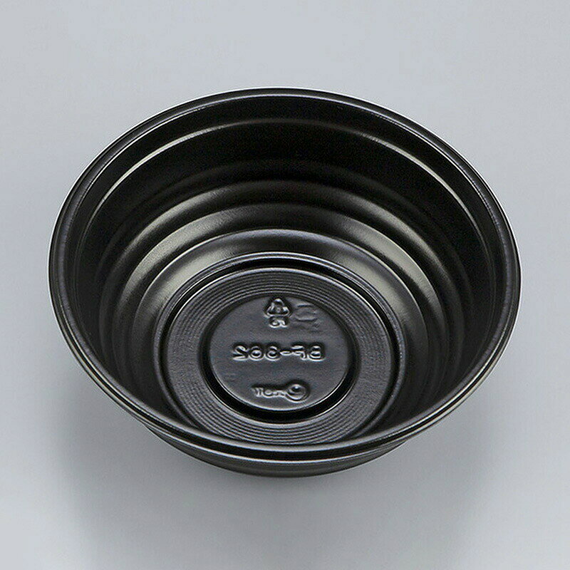 丼容器 黒 幅広いテイクアウトにおすすめの、丸型の丼容器です。 ■電子レンジ使用可 ■オーブン使用不可 ■耐油性：あり ■耐熱温度：105℃ ■ごはんの容量：約600g ■入数：50枚 ■外寸：φ170×高60mm/底寸：φ90mm ■原材...