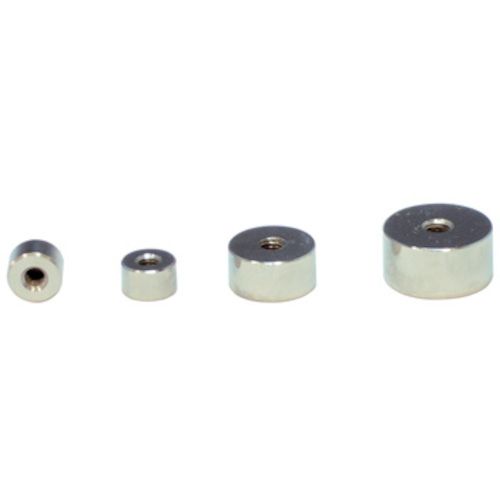 特長:●プレス機器や型等への組み込みやワーク押え等広範囲に応用できます。 用途:●測定器取付穴 仕様:●吸着力(N)：14.7●直径(mm)：φ10×6●ねじ寸法：M4×0.7使用磁石：サマリウムコバルト磁石 仕様2:●強力丸形(タップ穴あ...