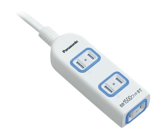 一時的な水しぶき・ホコリの侵入をガードする「防水扉」付。 内ボディにトラッキングに強い『ユリア樹脂』外ボディにも『燃え広がりにくい樹脂』を採用した熱に強い二重ボディ。 高電導材の採用で発熱量を約24％ダウン。発熱を抑えた「新接続コンセント」...