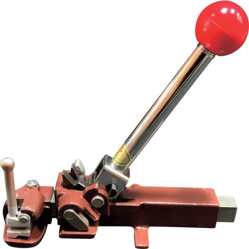 特長:●帯鉄用の引締機です。●耐久性に優れ、手軽に取扱いも簡単です。●帯鉄は長尺のまま使用する事も出来ます。 用途:●角物、丸物、異形小型の梱包引締めに。 仕様:●適合バンド幅(mm)：10〜19●適合バンド：帯鉄●バンド厚さ(mm)：0....