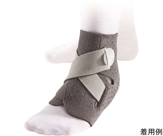 固定力を自由に調整可能。分割タブが足首に無駄なくフィットします。固定力を自由に調整できる伸縮性クロスベルトとオープンタイプのかかとが快適な装着感とフィット感を実現。通気性に優れたメッシュ素材。臭いの原因菌を制御・除去する抗菌テクノロジー加工...