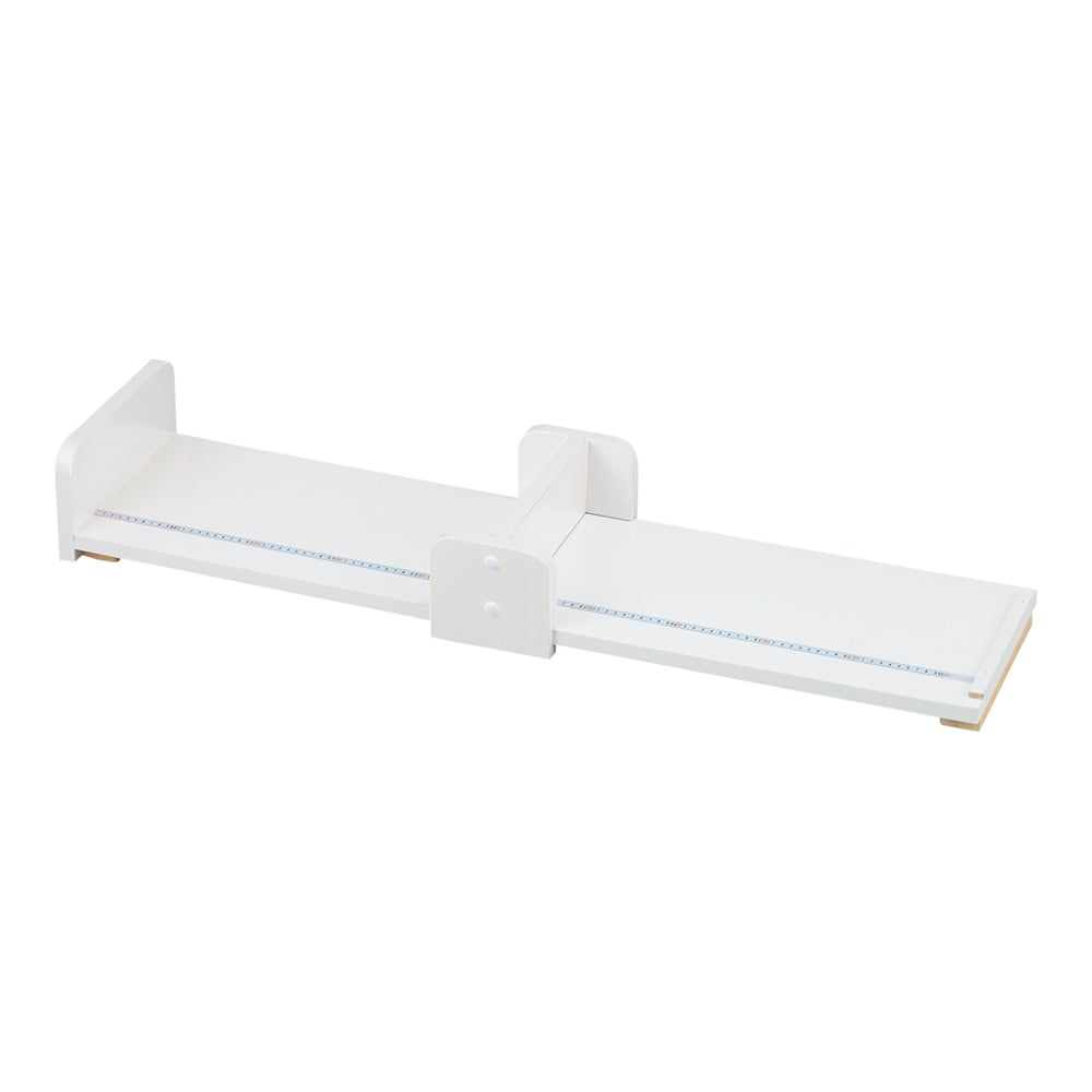 目盛り付き測定ボードで容易に測定できます。乳幼児に優しいソフトエッジ加工です。 測定範囲（mm）：0〜1000色：ホワイト入数：1台最小目盛り：1mm材質：ポリ合板ソフトエッジ仕上げサイズ：1050×270×140mm重量：4kg目盛り付き...