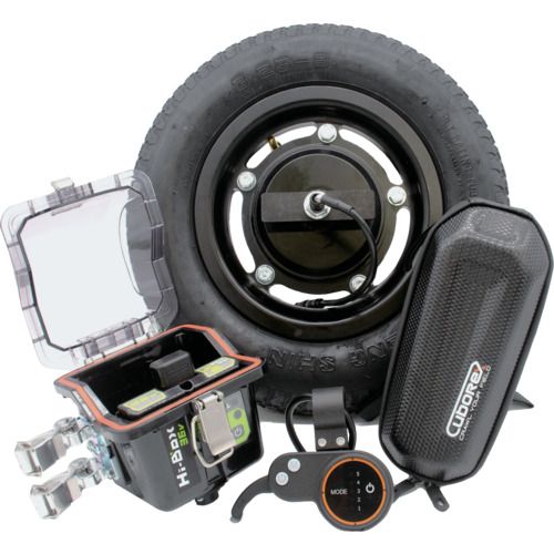 特長:●E-cat kit2はお手持ちのねこ車（一輪車・手押し車）をだれでもカンタンに電動化できる取付式の電動アシストタイヤキットです。●タイヤが電動で回るので踏ん張る回数が減ります。●悪路や段畑、傾斜地、木の根や柔らかい土の上でもらくらく...