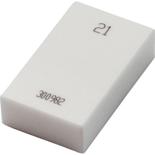 【特長】●精度保証のため、検査時の数値を記した検査表付です。●セラミック製の為、錆びないので素手で取り扱え、多湿の場所でも使用後の防錆処理が不要です。●測定面に傷が入った場合でもカエリが出にくいです。●鋼に比べ耐摩耗性が高く、長寿命です。●...