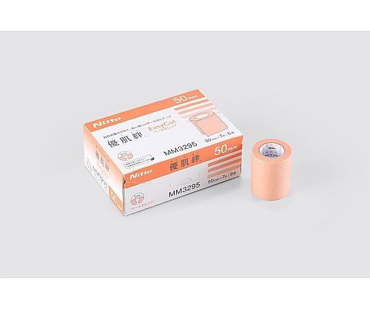 特長:優肌絆をリニューアル、環境や肌にやさしい粘着剤を採用しました。 化粧箱タイプです。 3mmピッチのミシン目加工により、真っ直ぐきれいに切ることができます。 貼り替えによる物理的刺激が少なく、かゆみ・かぶれを抑えます。 剥がすときの痛み...