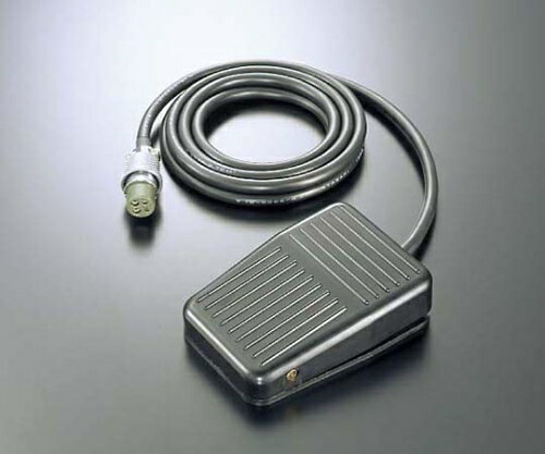 特徴 足元でON/OFFをコントロールするフットスイッチです。仕様 4ピンコネクタ用特徴 足元でON/OFFをコントロールするフットスイッチです。仕様 4ピンコネクタ用