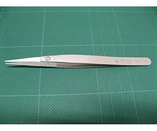 特徴 先端は非磁性体ですので金属汚染や有機物の溶出がありません。 耐摩耗性に優れています。仕様 型番：71MZ 全長（mm）：135 先端部長（mm）：30 材質：ハンドル／SA（耐酸鋼）、先端チップ／ジルコニアセラミックス 耐熱温度：10...