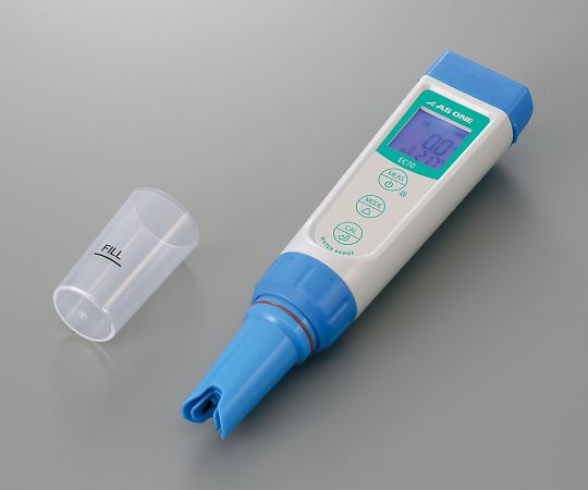 バックライトの色が操作状況によって変化します（測定時：青、校正時：緑）。 ・測定値が安定すると笑顔マークが表示されます。 ・水に浮きますので、水に落としても回収可能です。測定範囲：導電率・温度・TDS ・測定範囲：導電率/0〜200.0・0...
