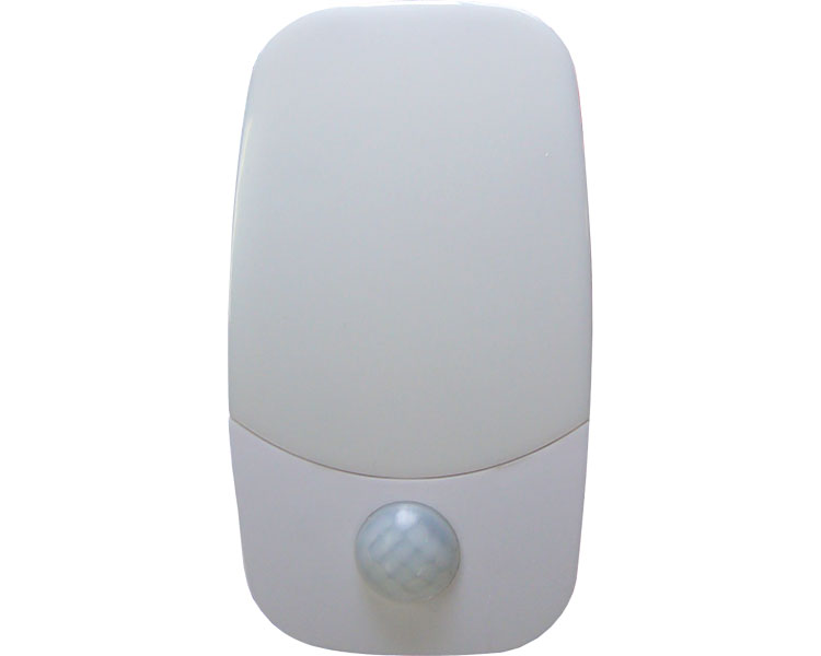 住宅改修 その他 ・どこでも使えるLEDセンサーライト。※LEDの交換はできません。電池電圧により明るさが変化します。※センサーの感度調整はできません。 ●サイズ／幅6×奥行3.1×高さ11cm●重さ／78.5g●材質／ABS樹脂●電源／単...