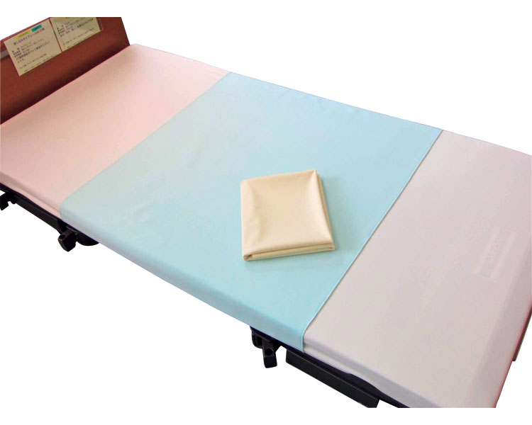 衣類関連 防水シーツ ・タイプによって選べる防水シーツ。・尿は通さず、湿気を放出し、蒸れにくい防水シーツ。 ●サイズ／幅145×長さ90cm●材質／表：ポリエステル100％、裏：透湿防水特殊ポリウレタンラミネート●生産国／日本●洗濯機可●脱...