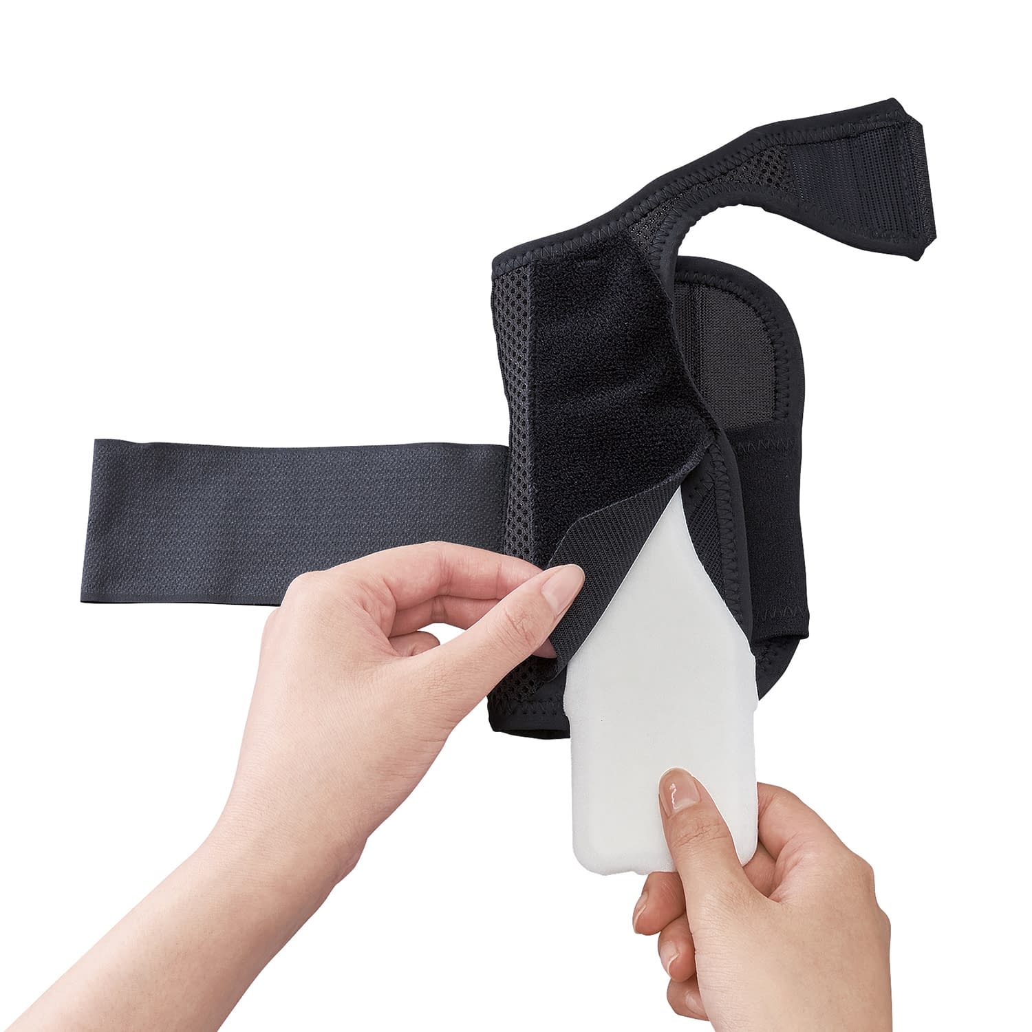 商品説明 ●手のひら側の専用シーネに加え、小指側と甲側にアルミステーを配置。手関節の掌背屈、回内外、尺屈の動きを抑制し、患部をしっかりと固定します。●ショートタイプ・ロングタイプの2種類からお選びいただけます。 商品スペック ●カラー：ブラ...