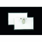 特長:●安全ピンとクリップの両用タイプ名刺型名札です。●落下防止カバー付。●横から出し入れできます。 仕様:●色：透明●外寸：縦63×横95mm 仕様2:●外寸：縦63×横95mm●中紙：縦56×横91mm●中紙付（中紙のみのお取扱いはあり...