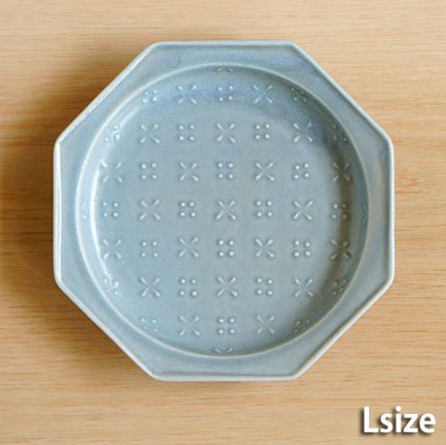 商品情報 サイズ 約直径20.4×高さ3.2cm 材質・カラー 磁器　日本製(美濃) グレー ご使用方法 電子レンジ・オーブン食器洗い乾燥機対応 その他 サイズ・色味は個体差がございます 仕様は予告なく変わる場合がございます　　♪♪　ちょっ...