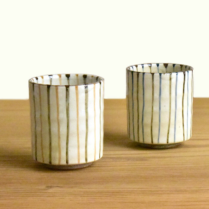 商品情報 サイズ 約直径7.0cm×高さ8.5cm 約175g 容　量 約210cc 色　柄 夢十草　青または朱 材　質 土物 産　地 日本製/美濃　下石 ご使用方法 電子レンジ・オーブン・直火使用不可 その他 仕様は予告なく変わる場合がご...