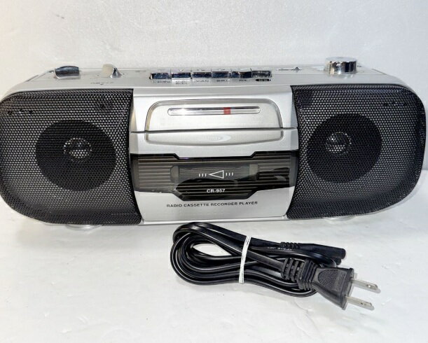 クマザキエイム Bearmax ベアーマックス ラジオカセットレコーダー/プレーヤー CR-957 商　品　説　明 動作確認済み。アルコールで簡易清掃しています。経年の使用による細かい傷、スレ、汚れ等は有りますが、目立った傷、スレ、汚れ等は...