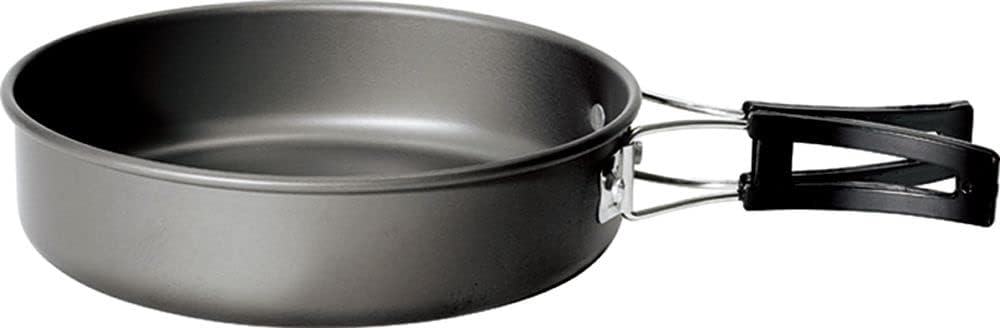 ポ−タブルキャンピングフライパン　19cm　GO−05 商　品　説　明 キャンプメシがきっと好きになる。 ◆軽さと強さを両立 チタンよりも軽く熱伝導率も高いアルミニウム製。表面を硬く強くする硬質アルマイト加工で耐久性もアップ。 ◆1〜2人用...