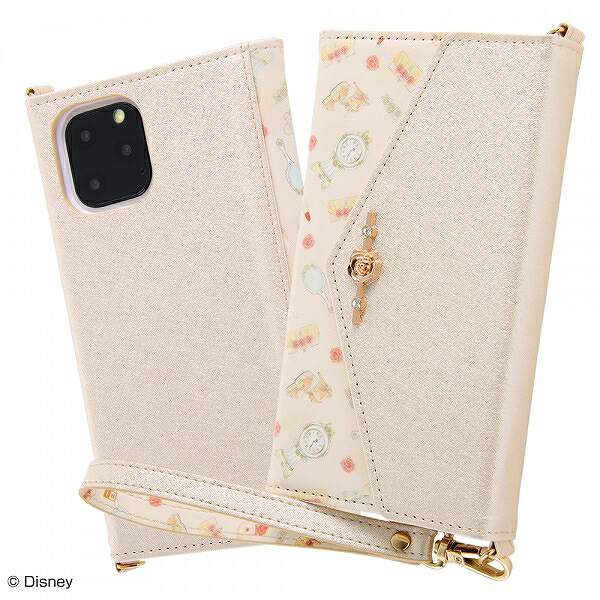 ディズニープリンセスのモチーフをあしらった手帳型ケース。マグネット式なのでケースの開閉が簡単に行える。いつでも身だしなみチェックができるミラー付き。ICカードポケット・収納ポケット付き。チェーンやアクセサリーなどがつけられるDリング付き。※...
