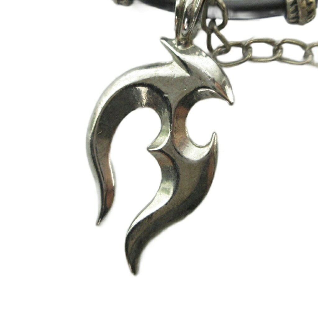 【中古】ノーブランド品 ネックレス アクセサリー ペンダント ロゴ ネーム刻印入り 黒 ブラック シルバー色 ■GY18 /MQ メンズ 【ベクトル 古着】 260420表記サイズ実寸サイズをご参考ください。実寸サイズチェーンの長さ：約46...