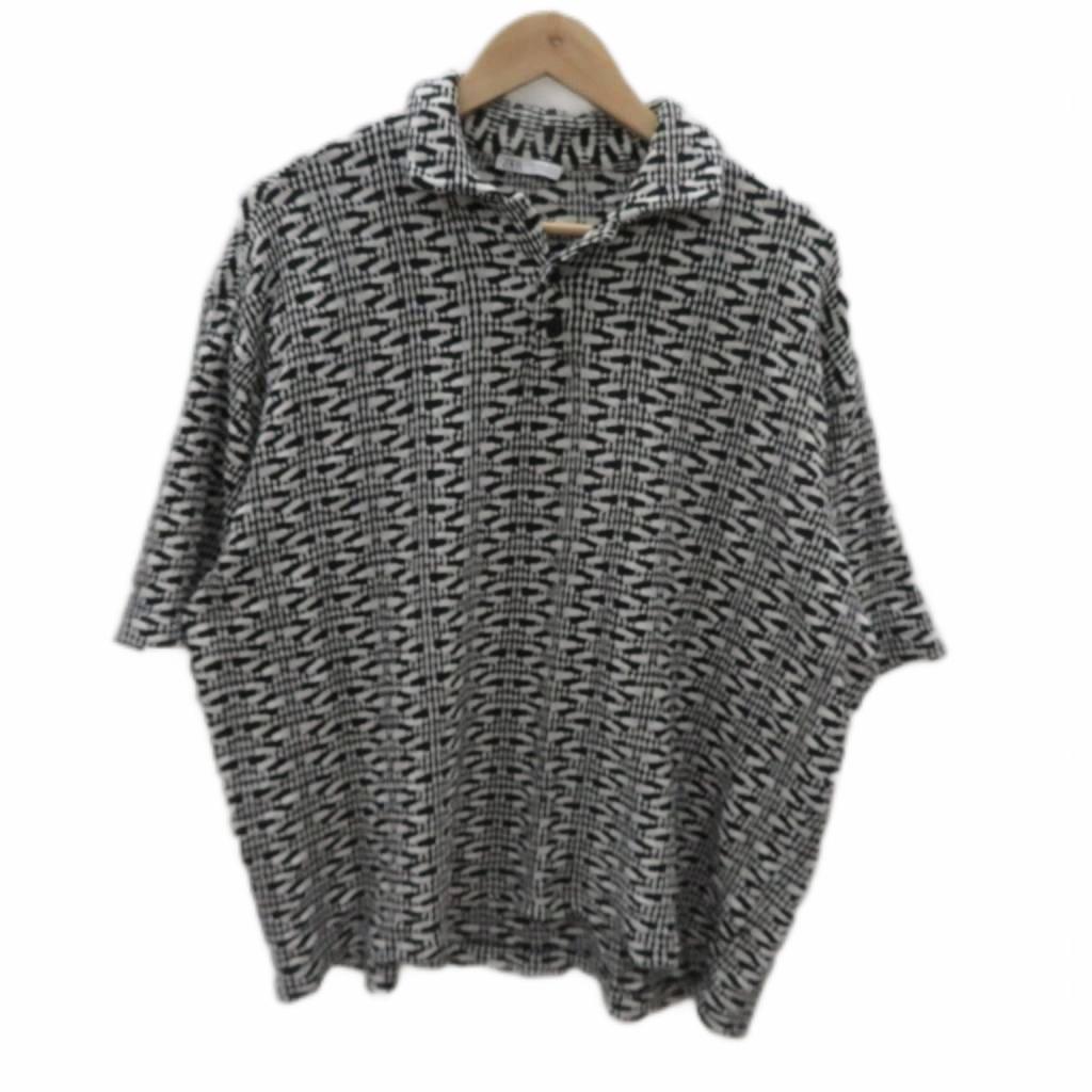 【中古】ザラ ZARA ニットポロシャツ 半袖 黒 ブラック 白 ホワイト 総柄 /MA15 ■ECA006 メンズ 【ベクトル 古着】 260624ブランドザラ ZARA表記サイズサイズなし（実寸サイズをご確認下さい）実寸サイズ肩幅：53...