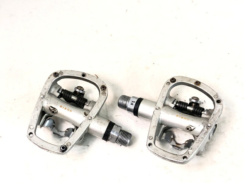 自転車基本情報 商品名 ディズナ DIXNA フットスポットクリップレスペダル FOOT SPOT CLIPLESS PEDAL ビンディングペダル商品種類ペダル参考価格-重量-状態レベル中古：D（強い使用感あり/目立つキズ、ヨゴレ、サビな...