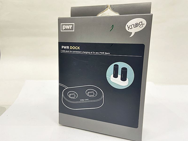 自転車基本情報 商品名 ノグ KNOG パワードッグ PWR DOCK商品種類自転車アクセサリー参考価格-重量-状態レベル中古：S（ほぼ新品・新古未使用品）状態説明未使用の長期保管、展示品です。箱に破れ、破損があります。付属品は写真に写って...