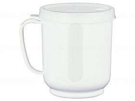 商品名 &nbsp;メモリーコップ/ホワイト/- 小森樹脂 -　送料込！ &nbsp;商品説明 フタには「ストロー差し込み口」が付いています。市販のストローをご使用ください。○サイズ：φ77×H91mm○容量：300ml○耐熱温度：100℃...