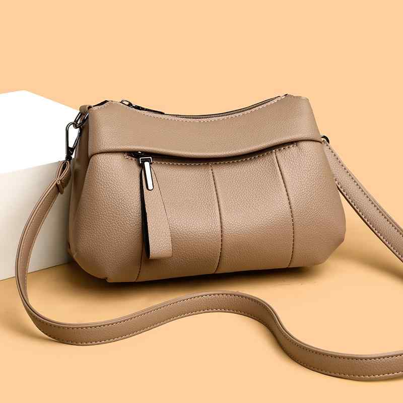 ショルダーバッグ 斜めがけバッグ 斜め掛けバッグ レディースバッグ ワンショルダーバッグ ポシェット バック かばん 鞄 カバン 通勤 デート ブランド 女性用 ソフトレザー 革 上品 高見え 高級感 人気 大人 かわいい おしゃれ プレゼ...