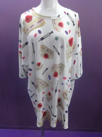 ■ランク：A ■色：WHITE ■サイズ：Free　着丈約87cm　肩幅約71cm　バスト約122cm（身幅約61cm） ※多少サイズが前後する場合がございます。 ゆとりをみてお買い求め頂くことをお勧めいたします。 ■品質表示：ポリエステル...