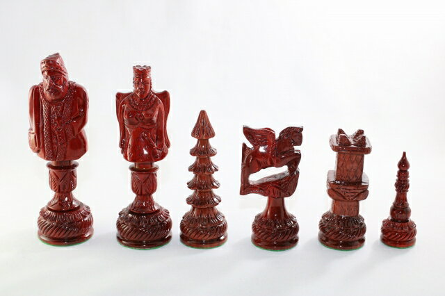 ハンドメイド高級　クリスマス　チェス駒セット　♪インド紫檀・柘植♪　　キング5.6インチ 手彫り、ハンドメイドの高級チェス駒です。製作会社は国際チェス社会では世界的に有名なメーカーです。(他店のような中国製のものではありません！) クリスマ...