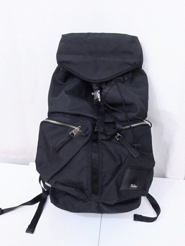 ブランド名F.CLIO(エフ・クリオ)商品名未使用品！バックパック　リュック 9733201カラーグレーブラック 商品説明ビジネスユースでも、タウンユースでも、シーンに応じた使い勝手の良さが魅力のリュックサック。 F.CLIOが提案するリュ...