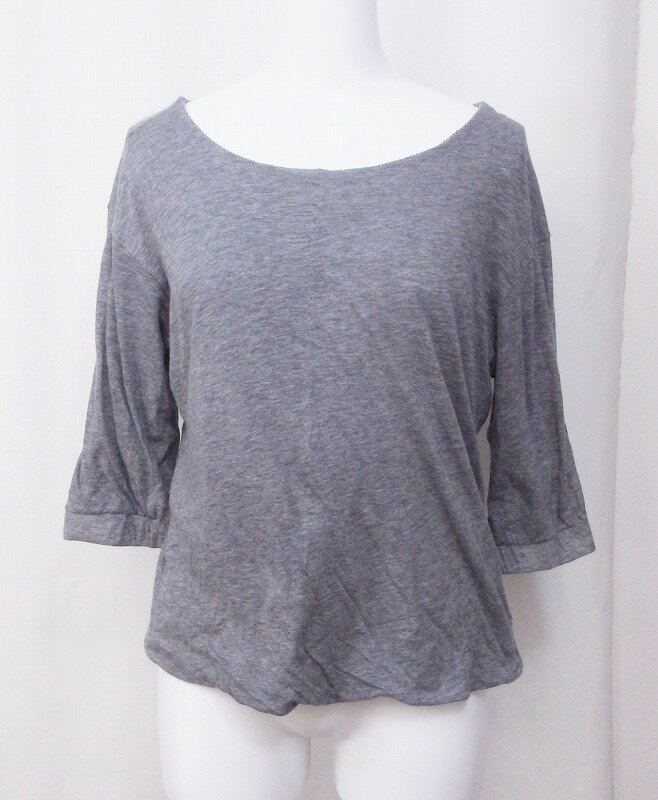 ブランド名MARNI(マルニ) マルニ についてデザイナーのコンスエロ・カスティリオーニは、クリエイティヴでアバンギャルドな精神で、また格別なクラフトマンシップを大切にし、アクセサリーで完成されるready to wearのコレクション を...