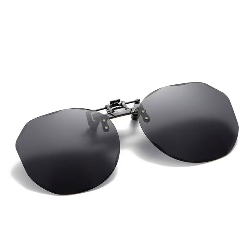 [Whatif] クリップオン サングラス UV400サングラス 紫外線をカット 前掛け偏光レンズ メガネにつける 簡単装着 屋外の活動用 男女兼用 多面カットデザイン おしゃれなカラーグラデーションサイズ:横幅128mm（片レンズ57mm...