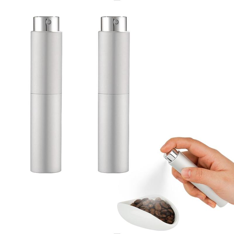 atchget スプレーボトル 10ml 2個セット アルミニウムスプレーボトル 霧吹き コーヒー豆の静電気を防ぐ【高品質素材】スプレーのボトルはアルミニウム製で、軽量で耐久性があります。 さらに、内容器はガラス製で防水性があり、漏れません...
