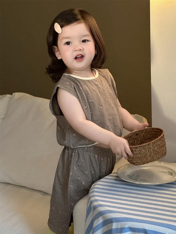 ・カテゴリ: 子供用セットアップ・性別: レディース・スタイル: 韓国風・セット内容: 2点セット（洋服）・対象年齢: 乳幼児（1～3歳、80～100cm）・袖丈: 半袖・パンツ丈: ショートパンツ・生地加工: 柔軟加工・生地の厚さ: 薄手...