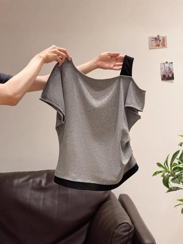 ・カテゴリ: Tシャツ・スタイル: カジュアル・主な素材: 綿95%以上・柄: バイカラー・ネックライン: クルーネック・袖丈: 半袖・袖型: レギュラースリーブ・シルエット: ルーズフィット・着丈: ミディアム丈（約50cm-65cm）・...